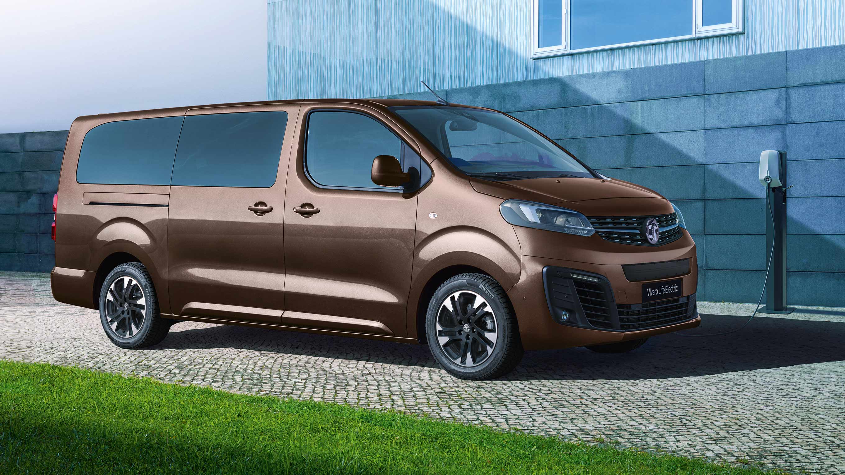 Vauxhall vivaro e store