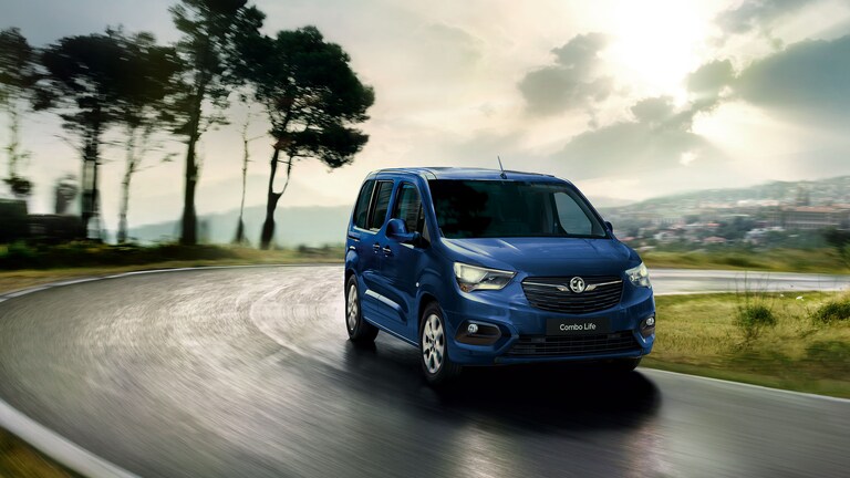 Explore Features | Combo-e Life | Vauxhall
